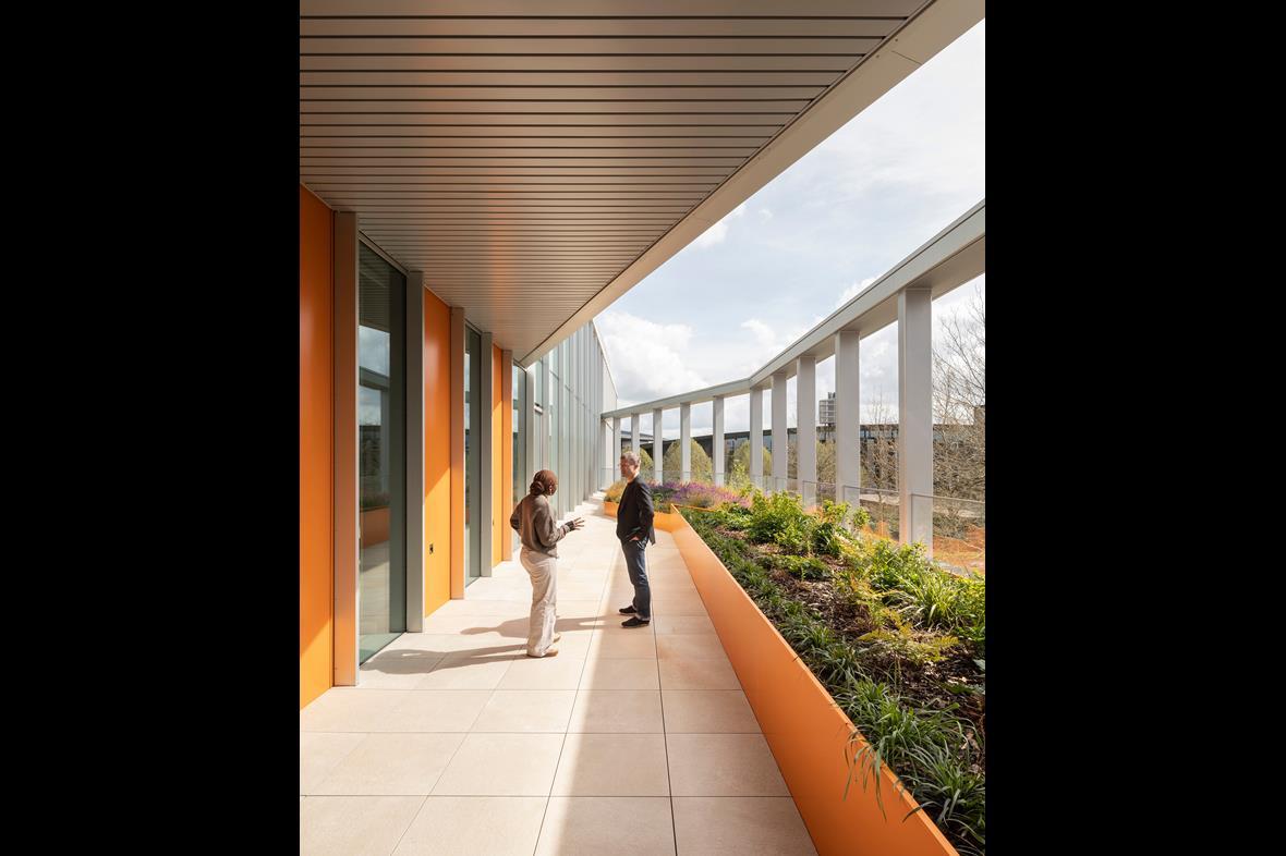 What made this project… University of Cambridge West Hub by Jestico ...